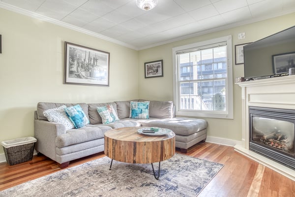 Nye Beach Cottage | 3 Bedroom House in Newport, OR | Meredith Lodging